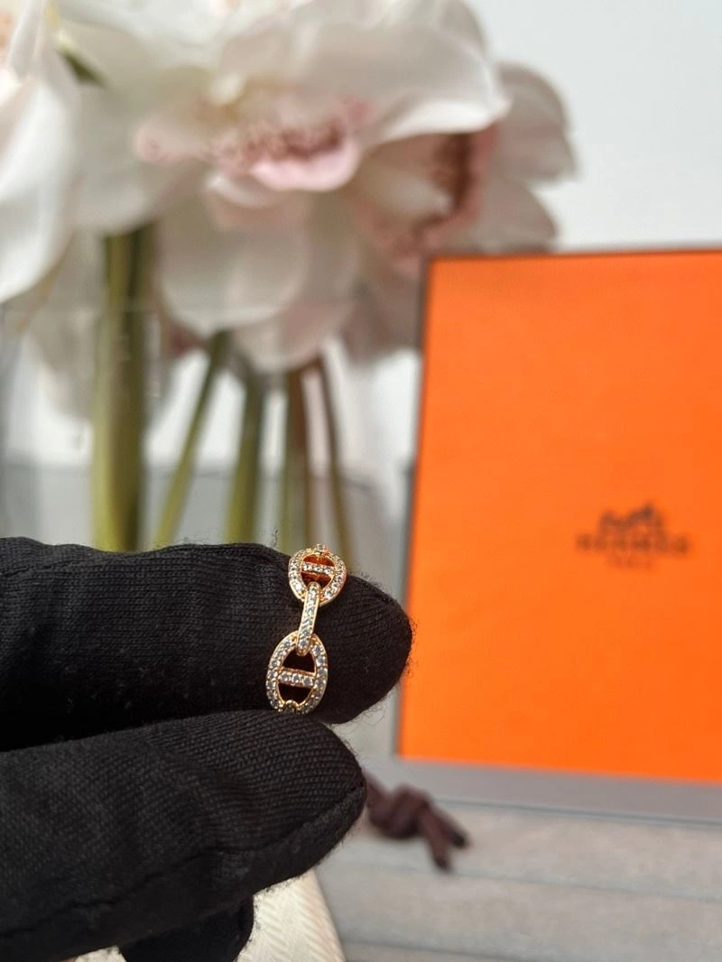 Budget-friendly Hermes Rings