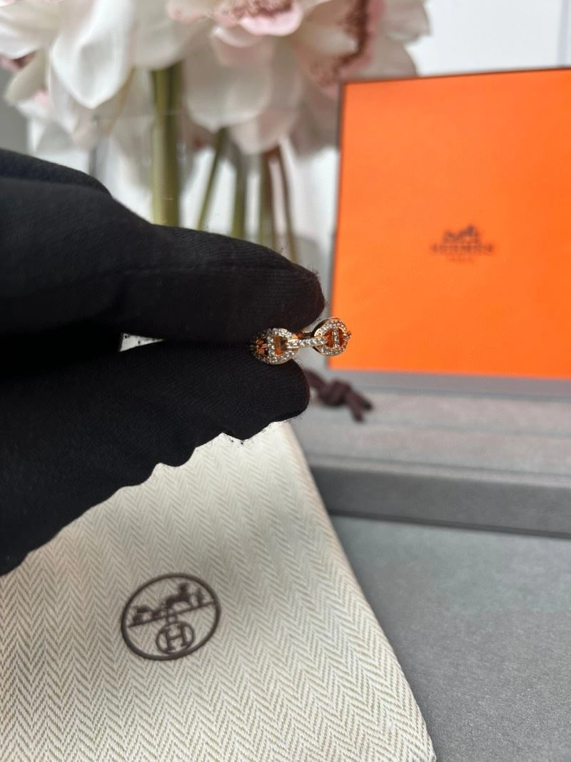 Budget-friendly Hermes Rings
