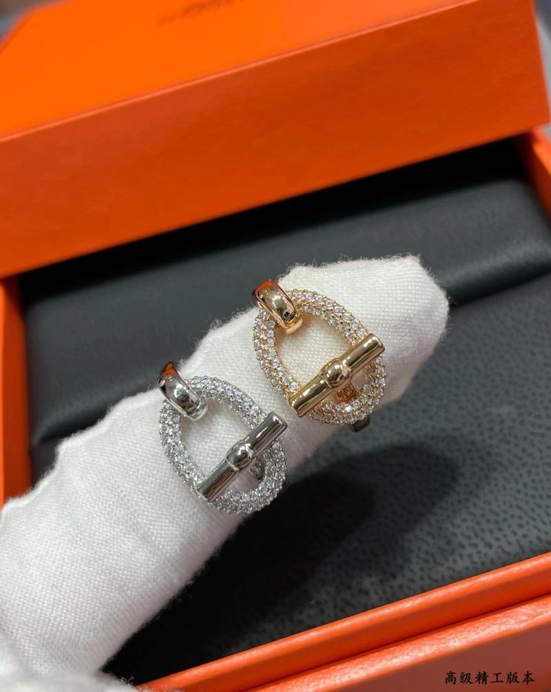 Value-priced Hermes Rings