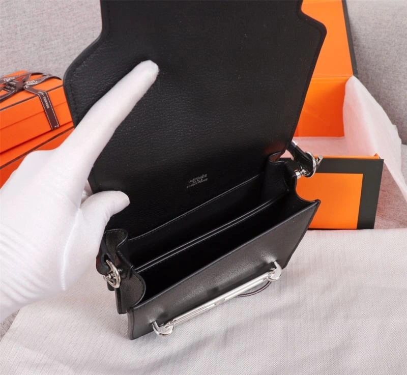 Indistinguishable Hermes Roulis Bags