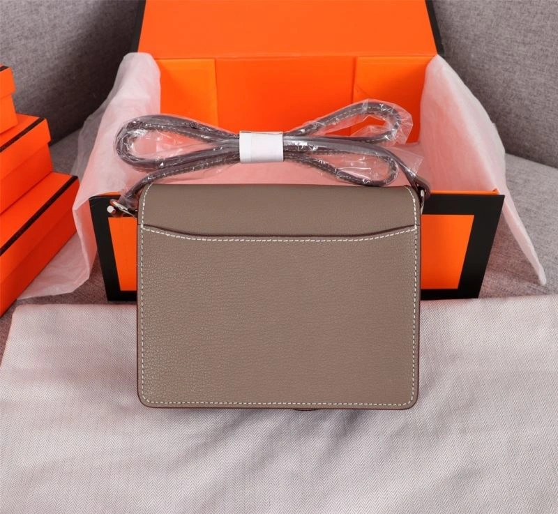 Bargain Hermes Roulis Bags