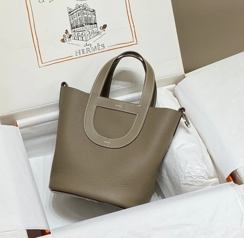 Budget-friendly Hermes Roulis Bags