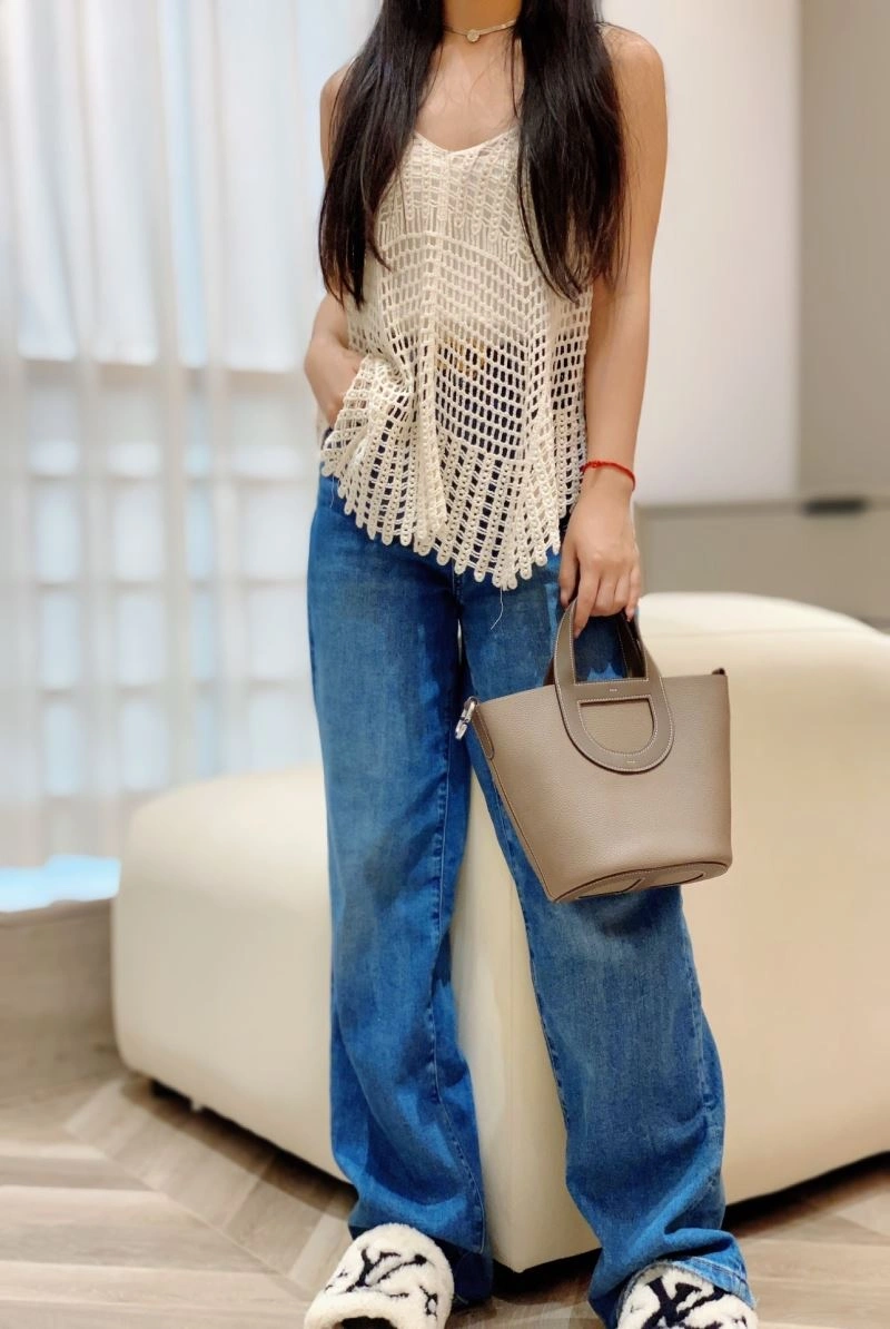 Budget-friendly Hermes Roulis Bags