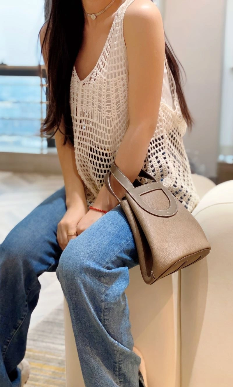 Budget-friendly Hermes Roulis Bags