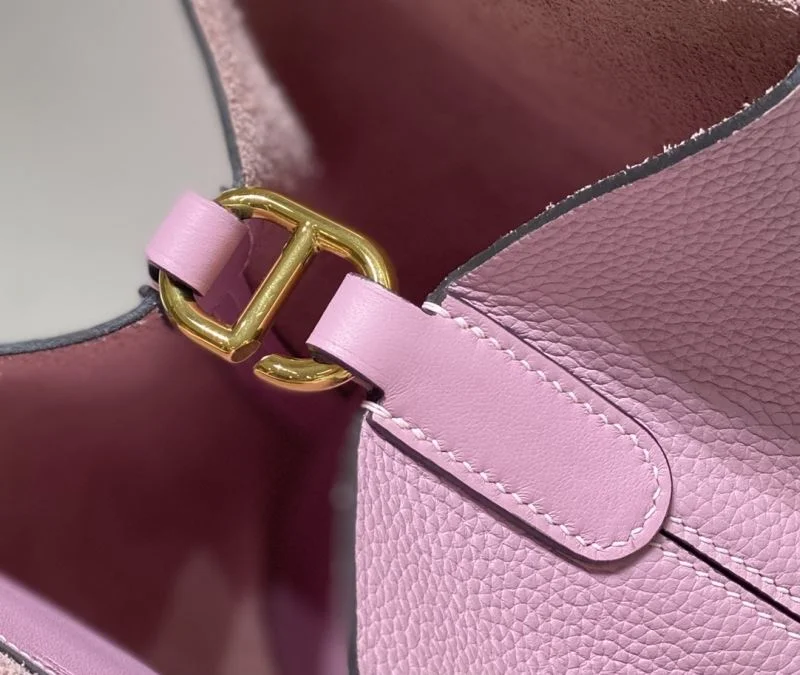 Budget-friendly Hermes Roulis Bags