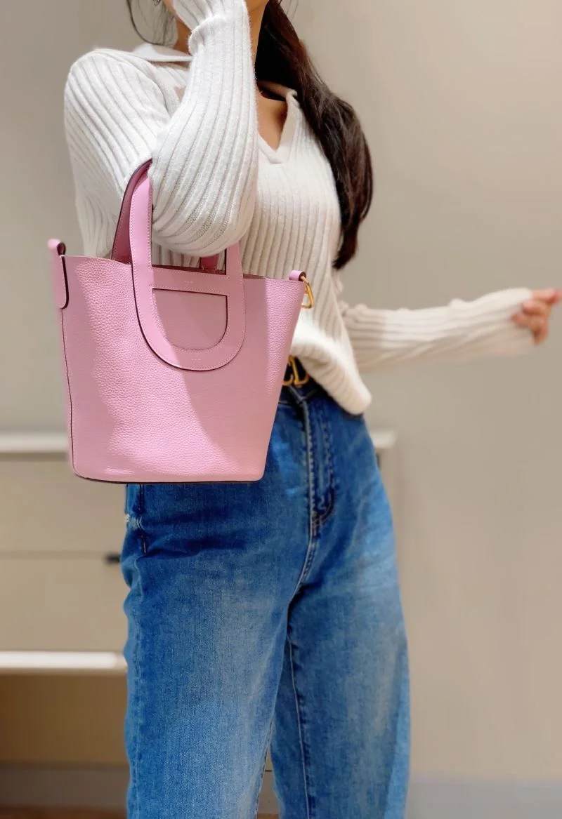 Budget-friendly Hermes Roulis Bags