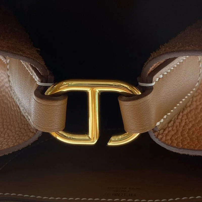 Indistinguishable Hermes Roulis Bags