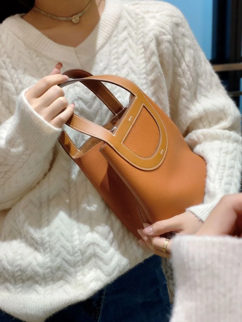 Precise copy Hermes Roulis Bags