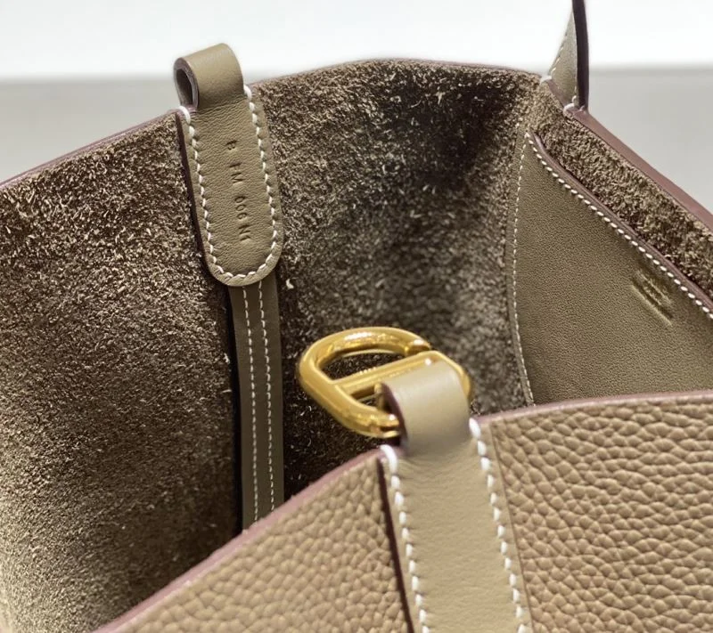 Precise copy Hermes Roulis Bags