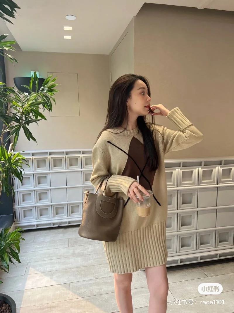 Reasonably priced Hermes Roulis Bags