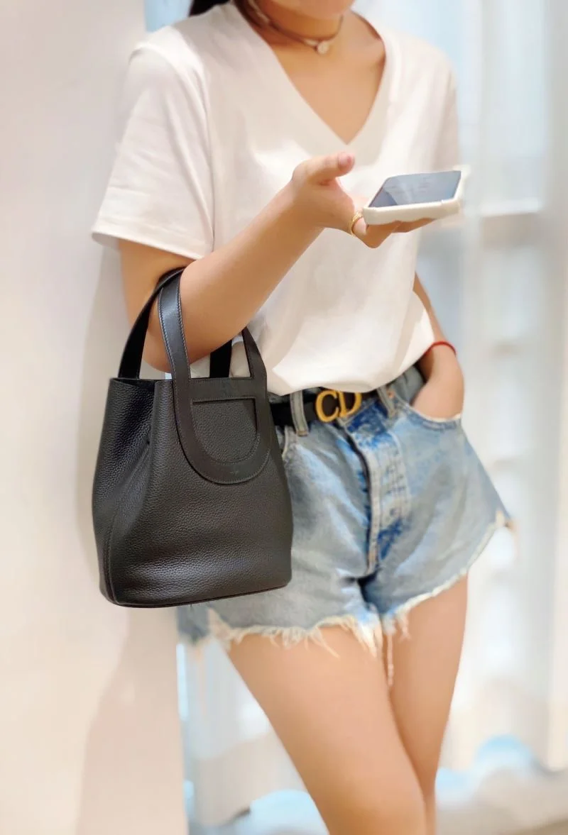 Accurate model Hermes Roulis Bags