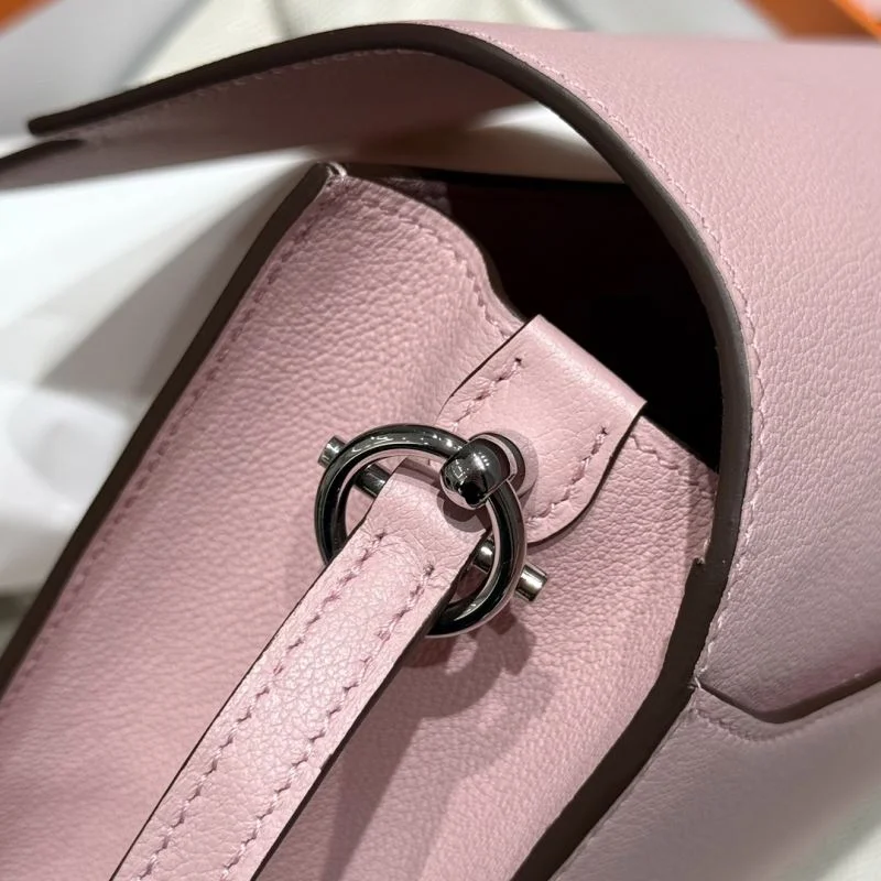 Indistinguishable Hermes Roulis Bags