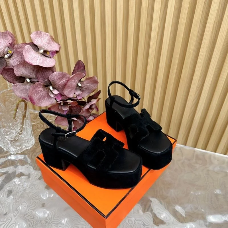 Accurate model Hermes Sandals