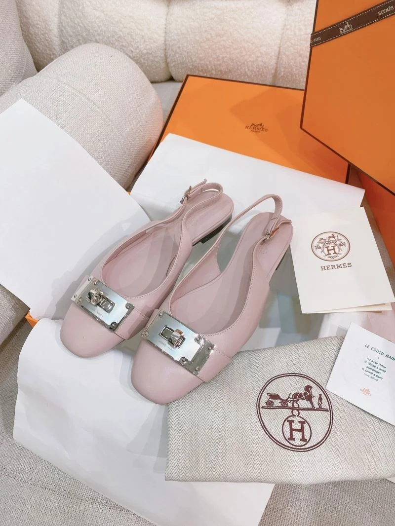 Accurate model Hermes Sandals