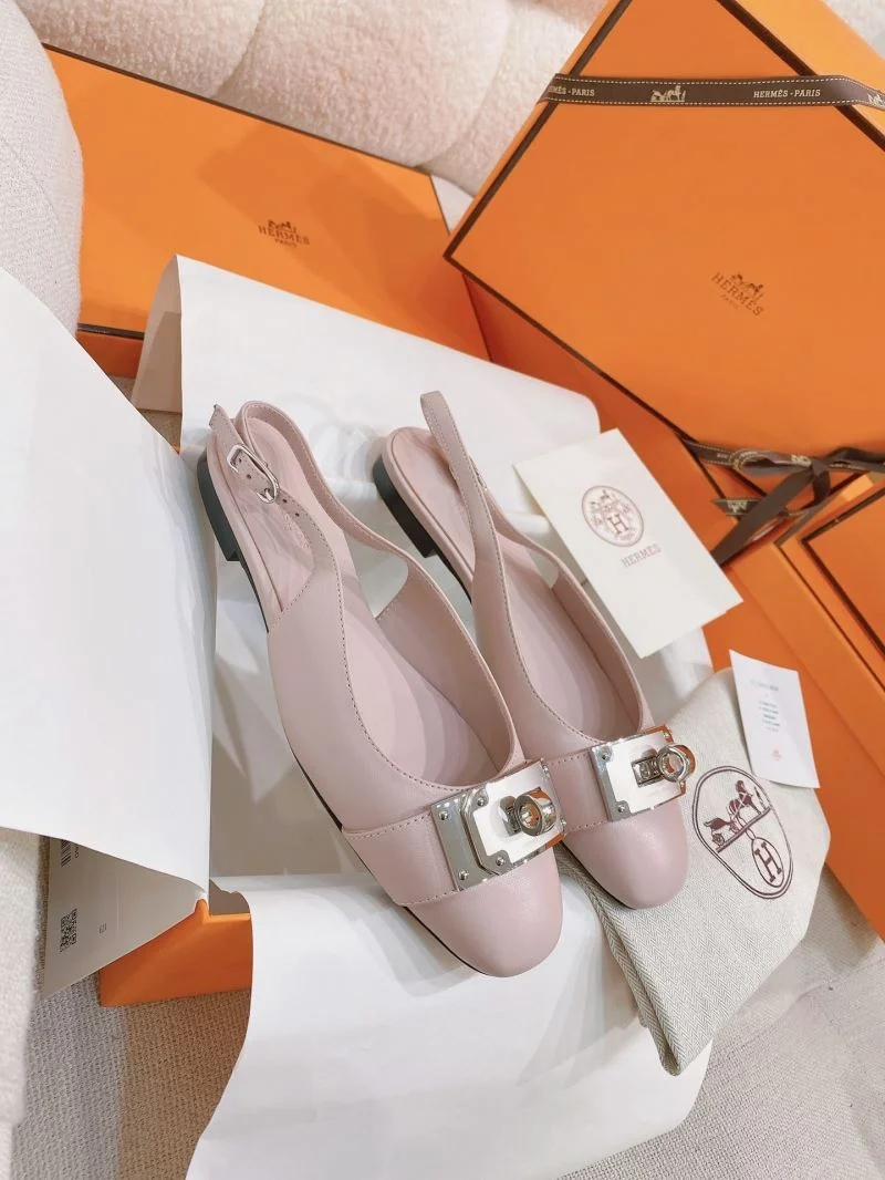 Accurate model Hermes Sandals