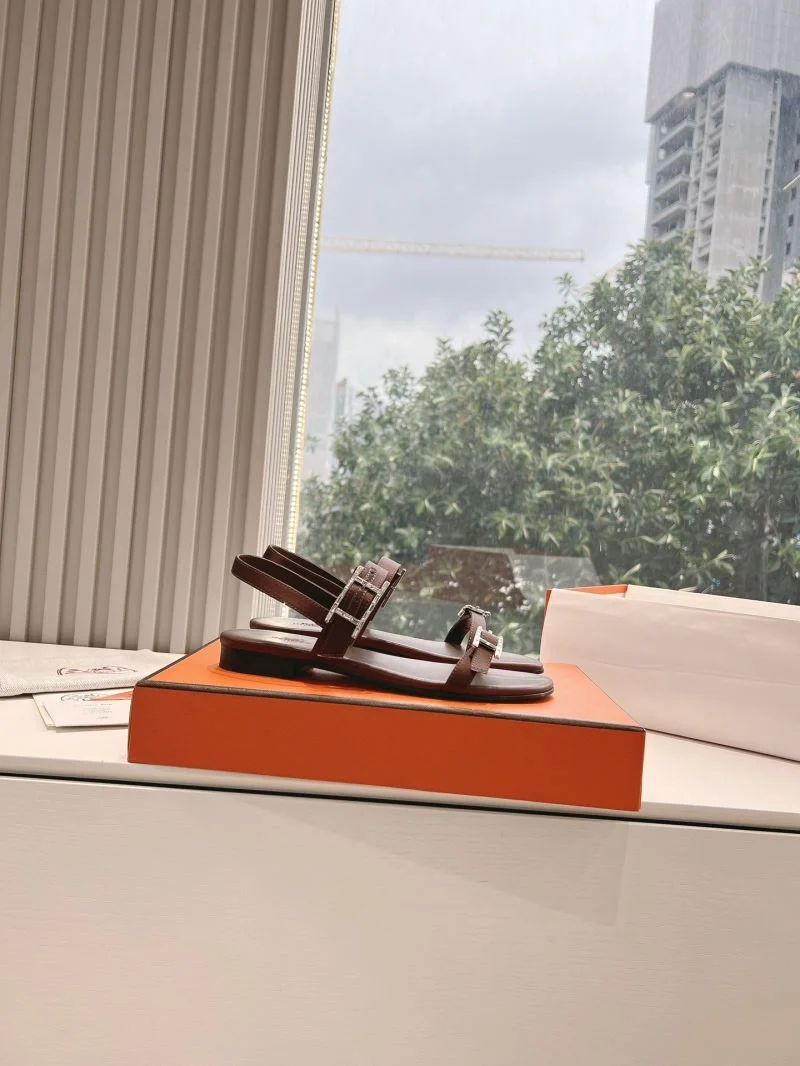 Accurate model Hermes Sandals