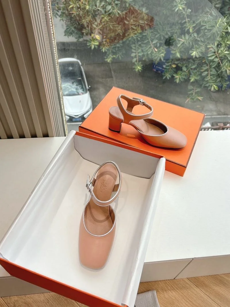 Brand-authenticated Hermes Sandals