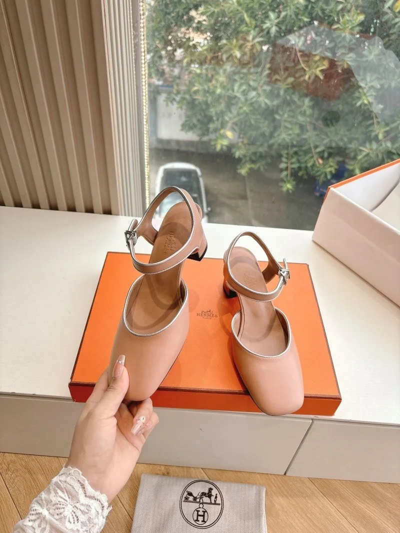 Brand-authenticated Hermes Sandals