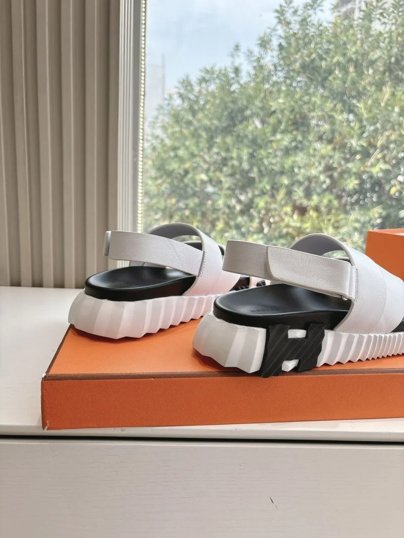 Accurate model Hermes Sandals