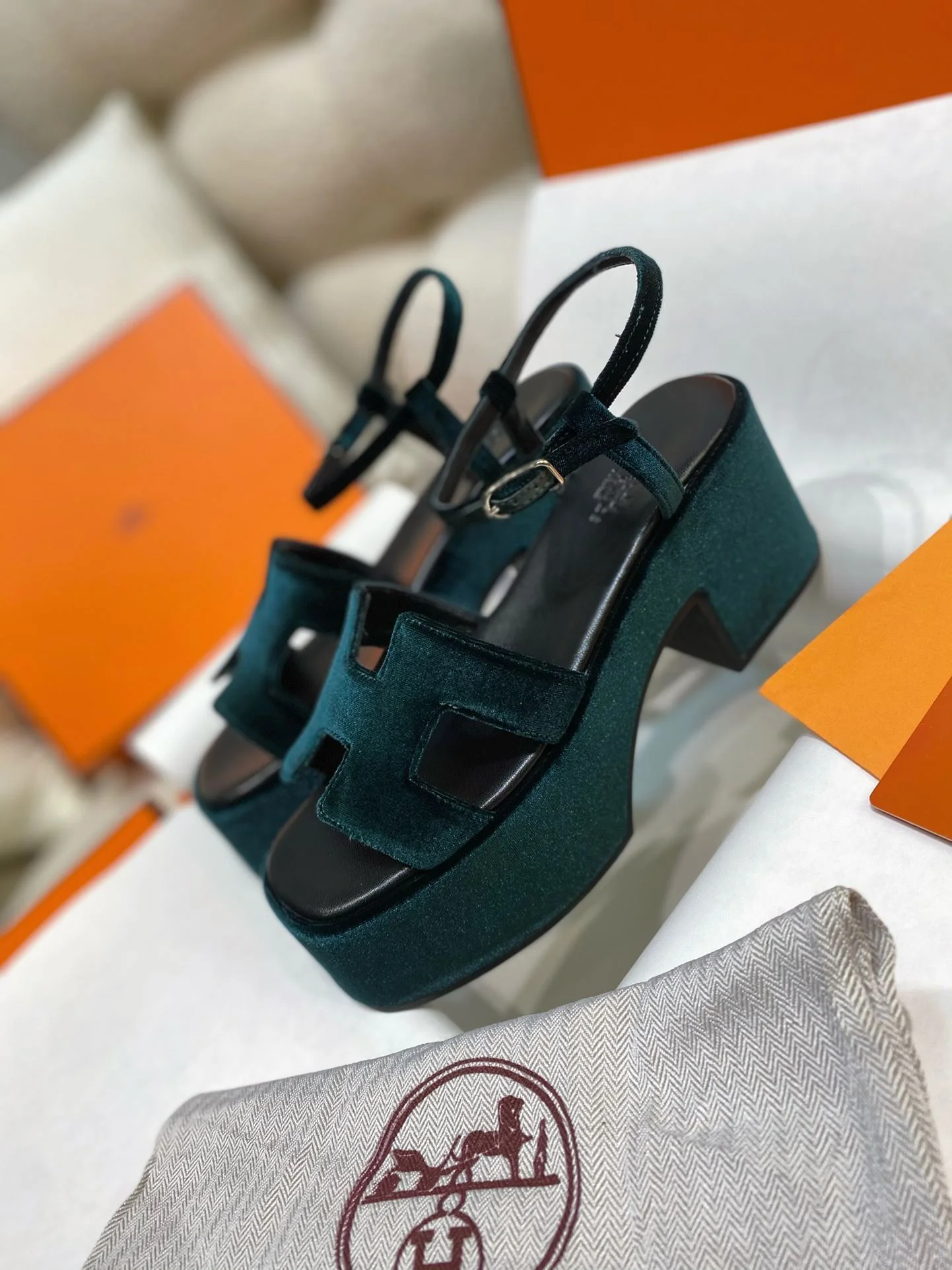 Bargain Hermes Sandals