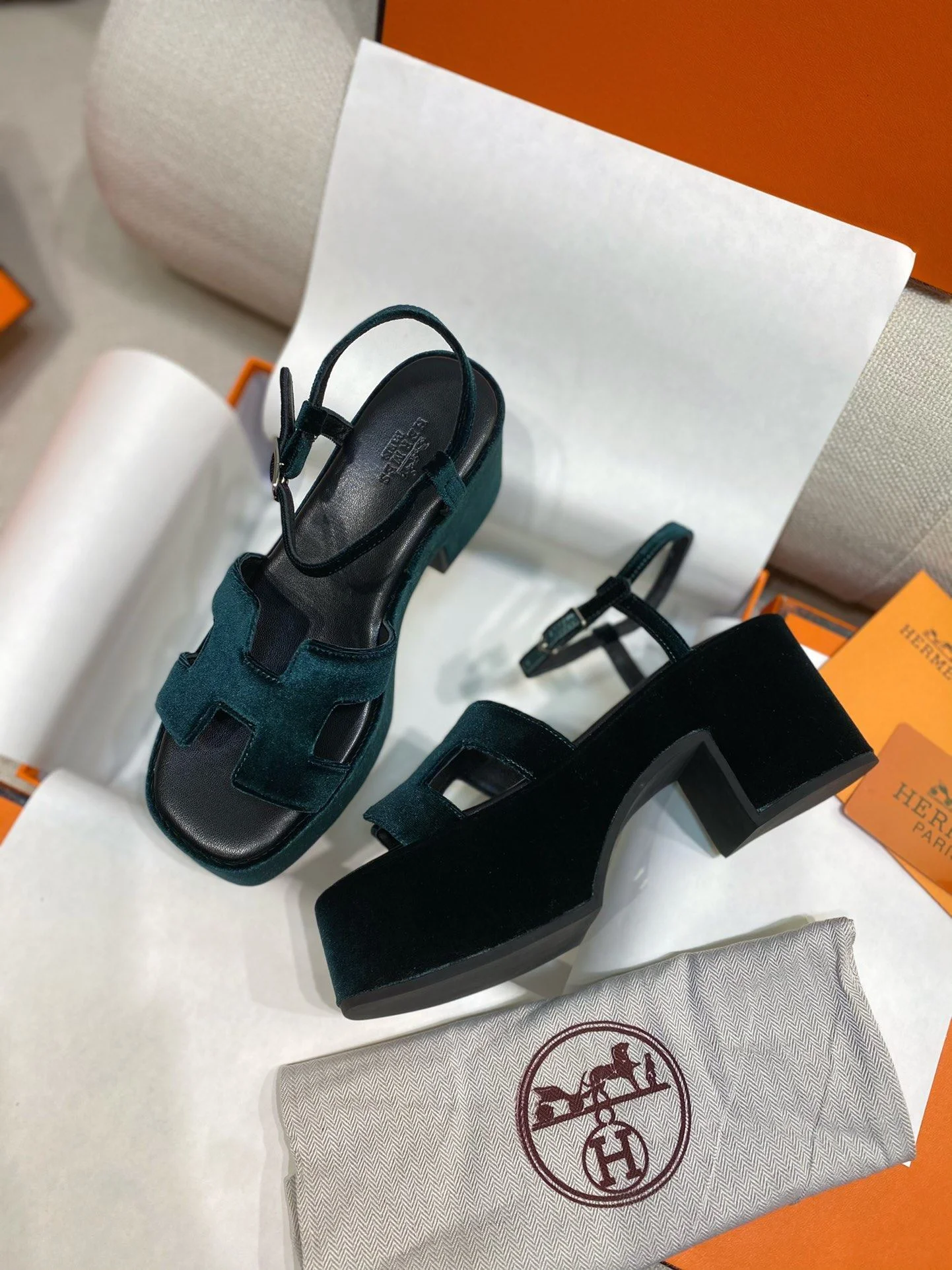 Bargain Hermes Sandals