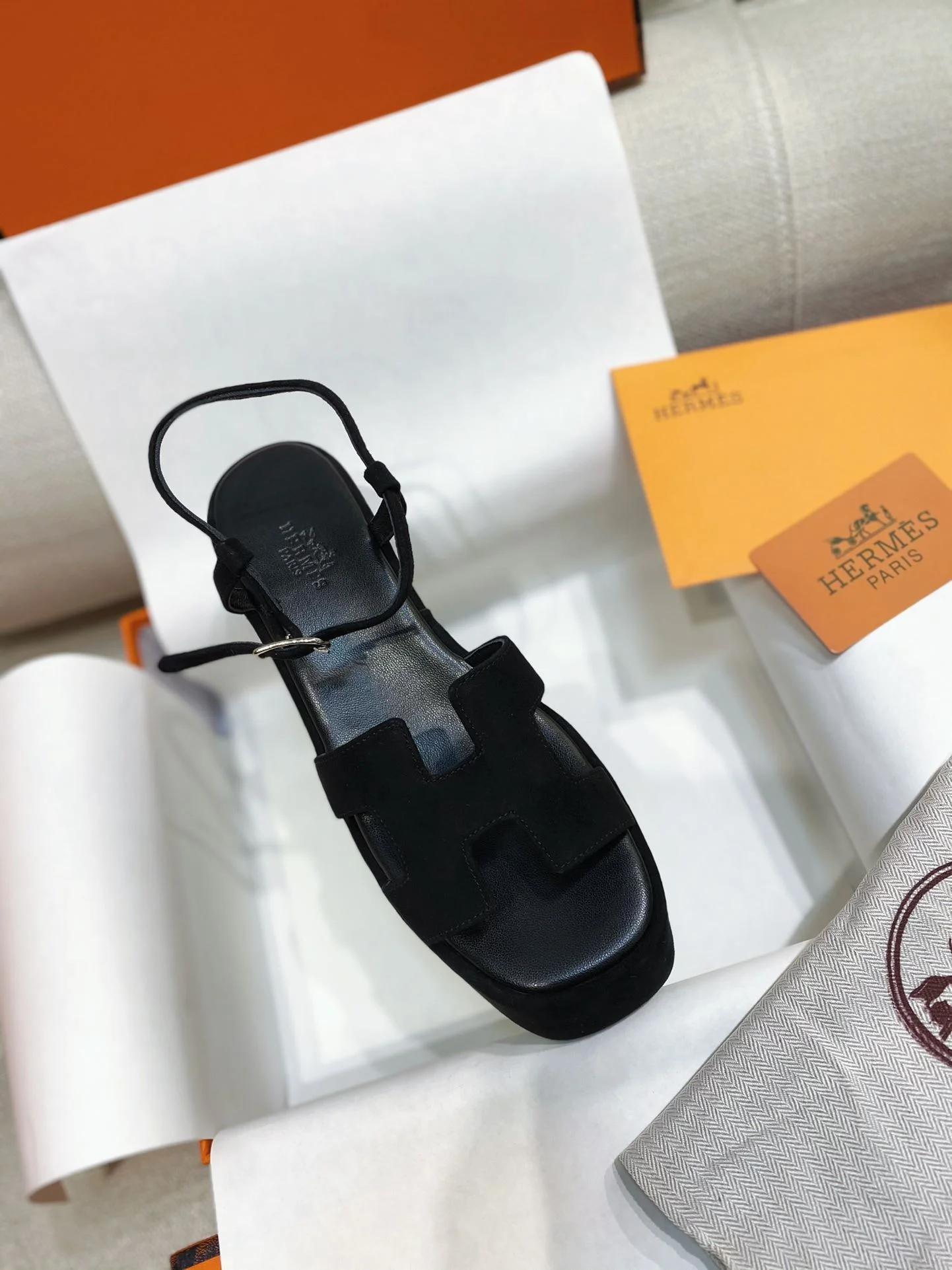 Exact replica Hermes Sandals