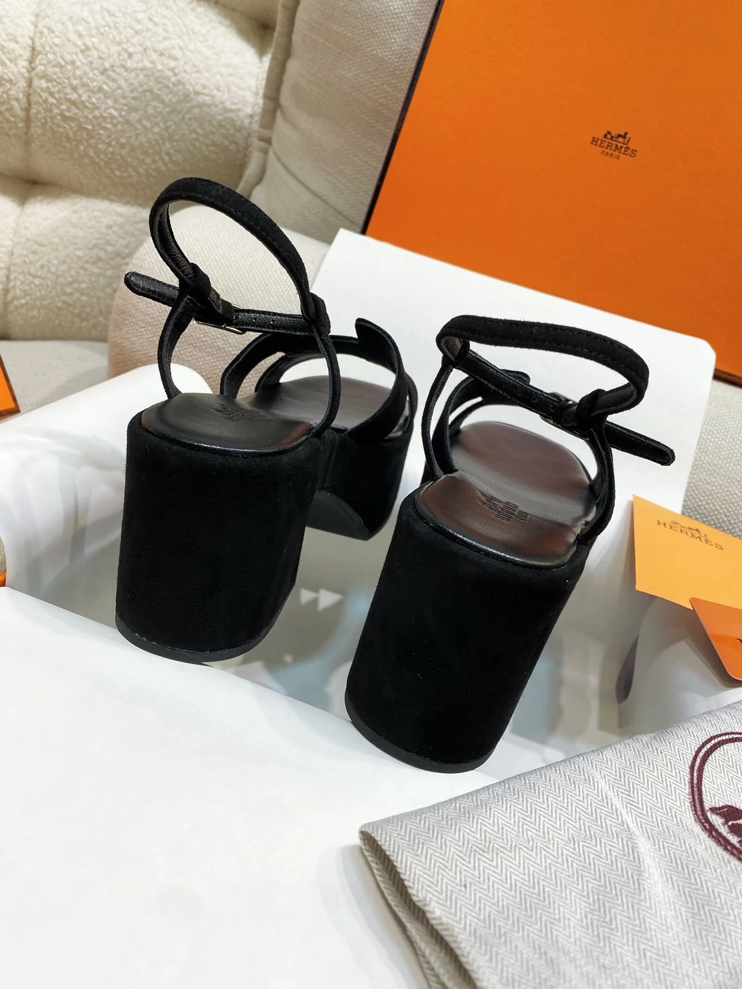 Exact replica Hermes Sandals