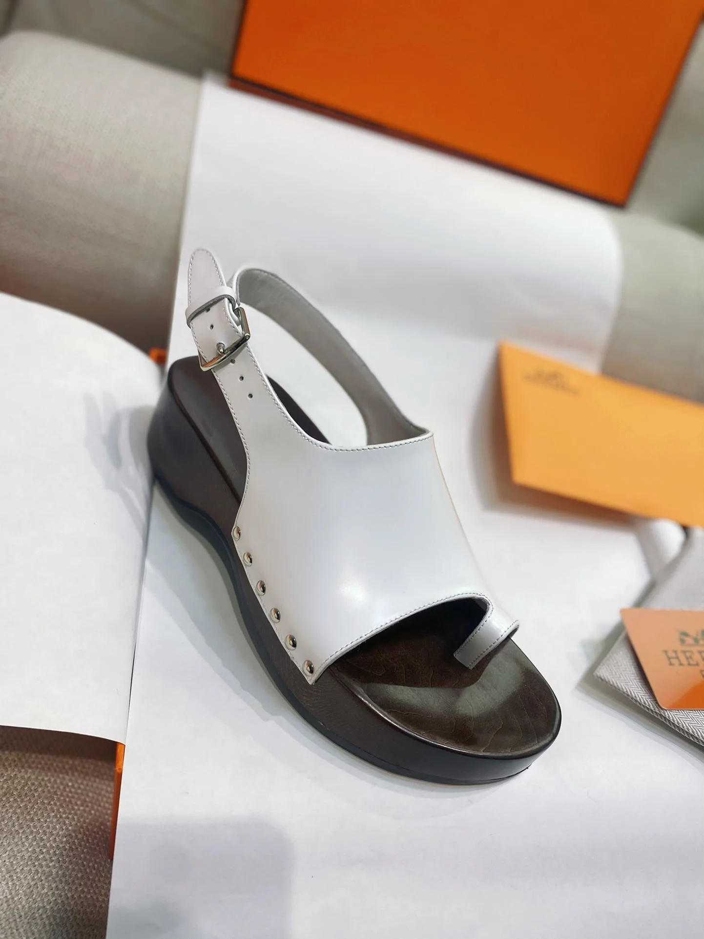 1:1 copy Hermes Sandals