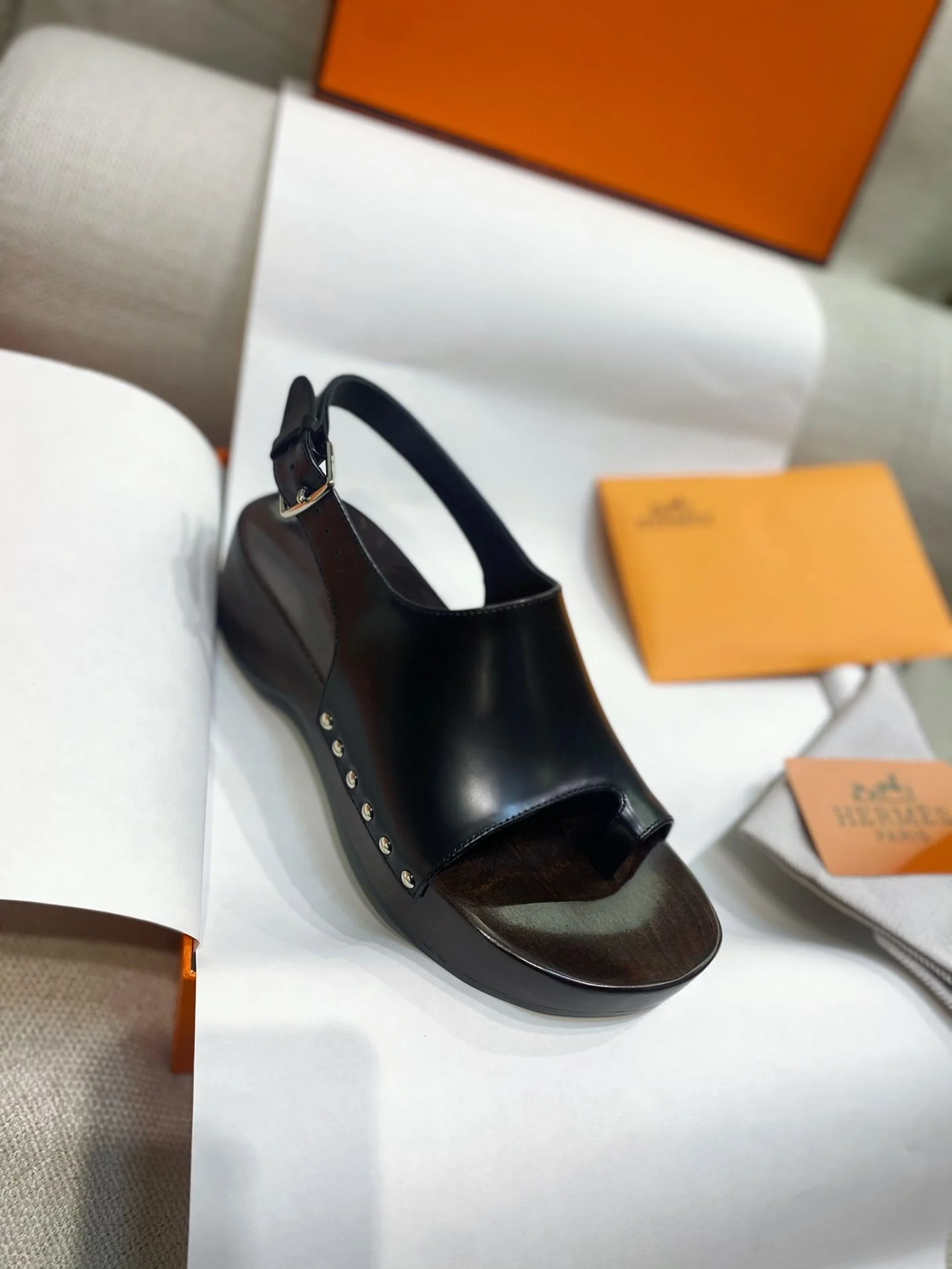1:1 copy Hermes Sandals
