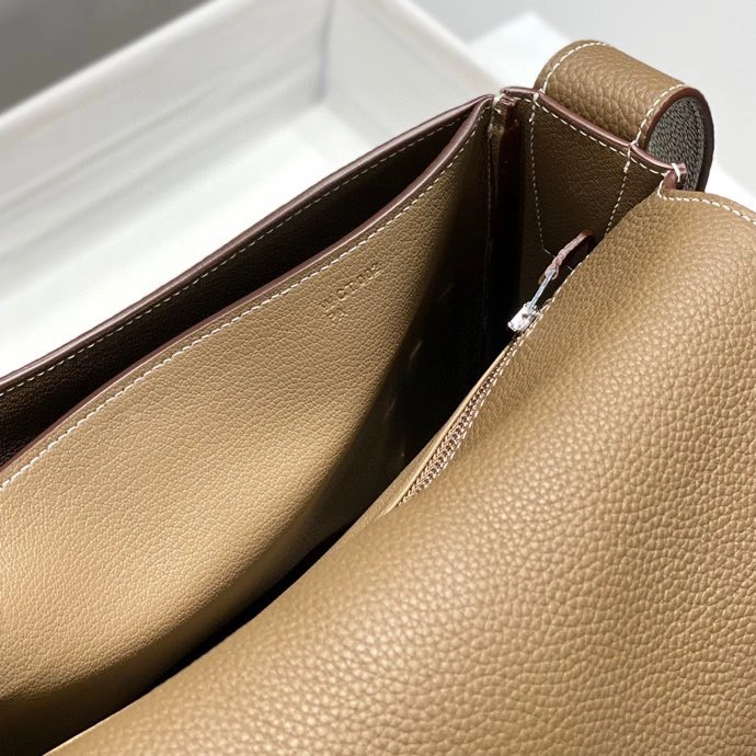 Value-priced Hermes Satchel bags