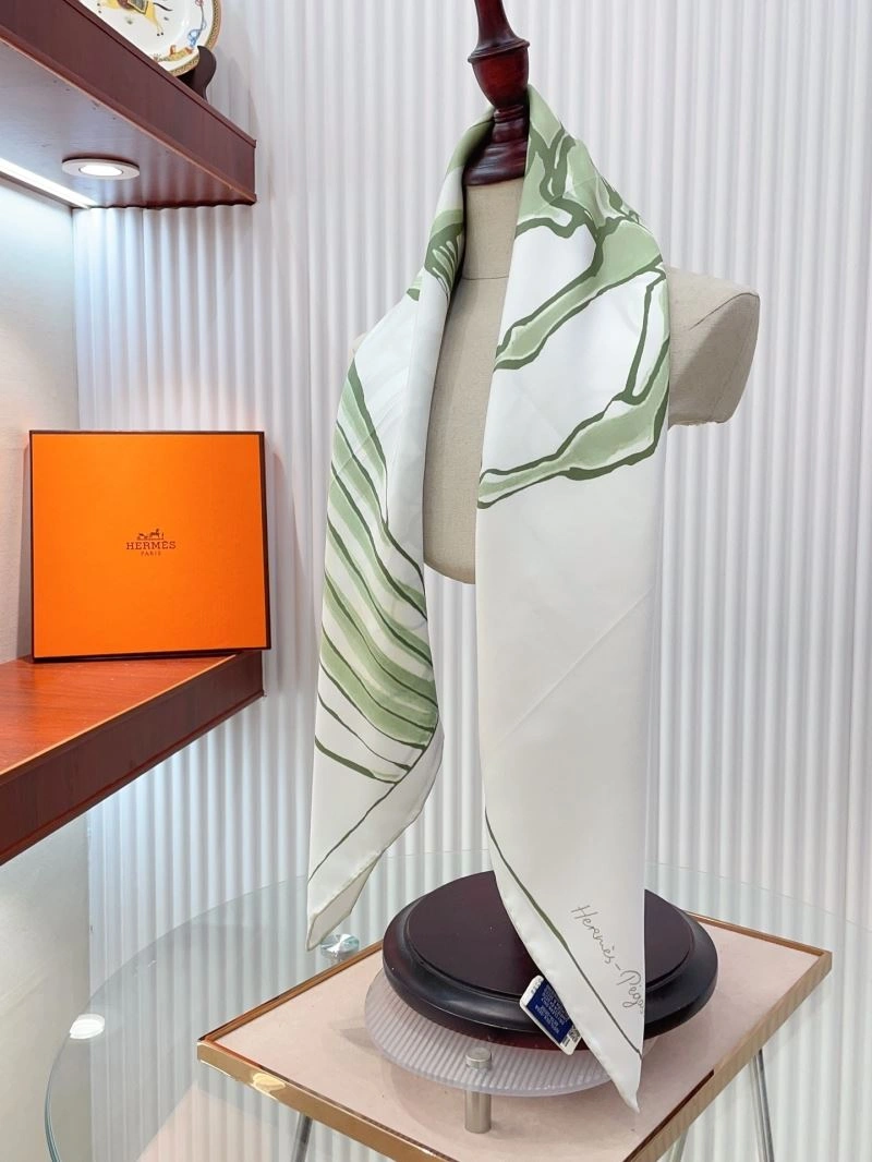 Top mirror Hermes Scarf