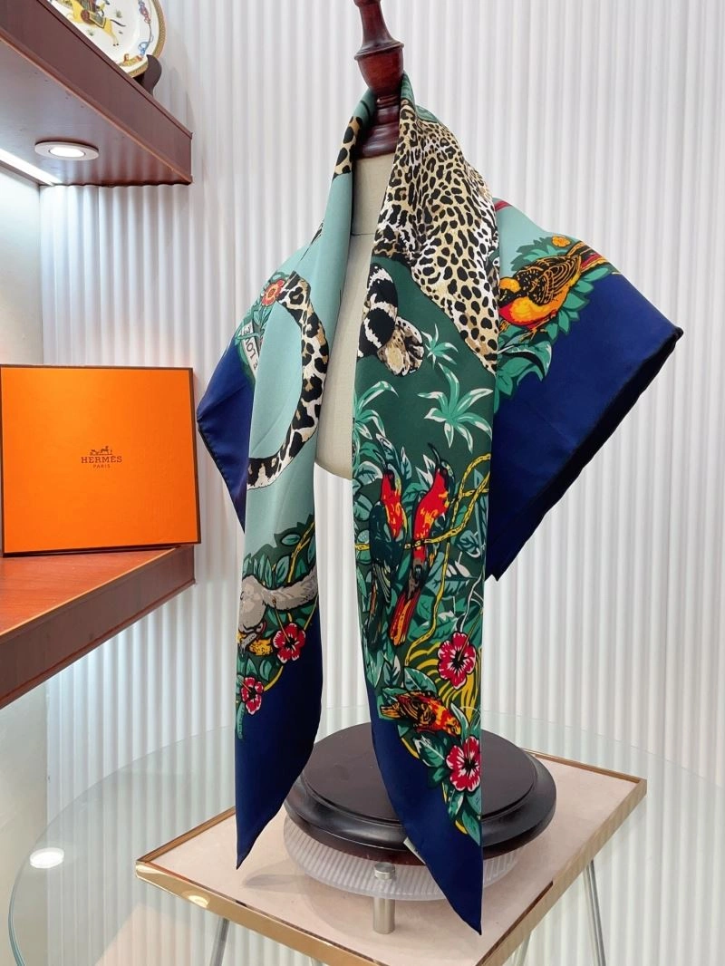 Top mirror Hermes Scarf