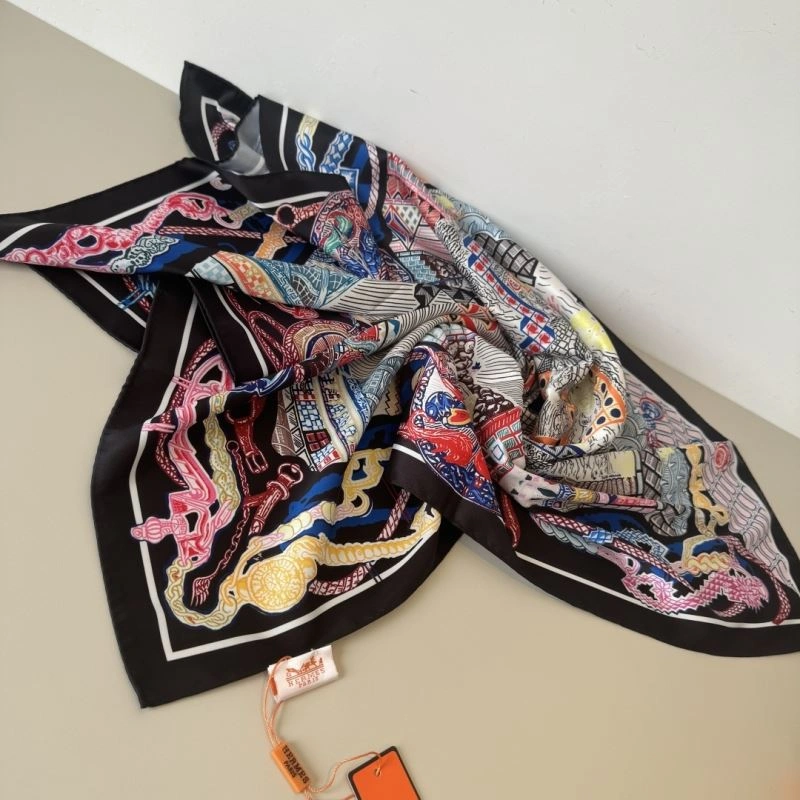 Low-cost Hermes Scarf