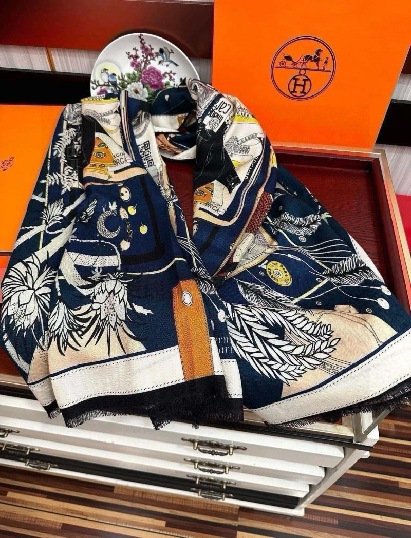Accurate model Hermes Scarf