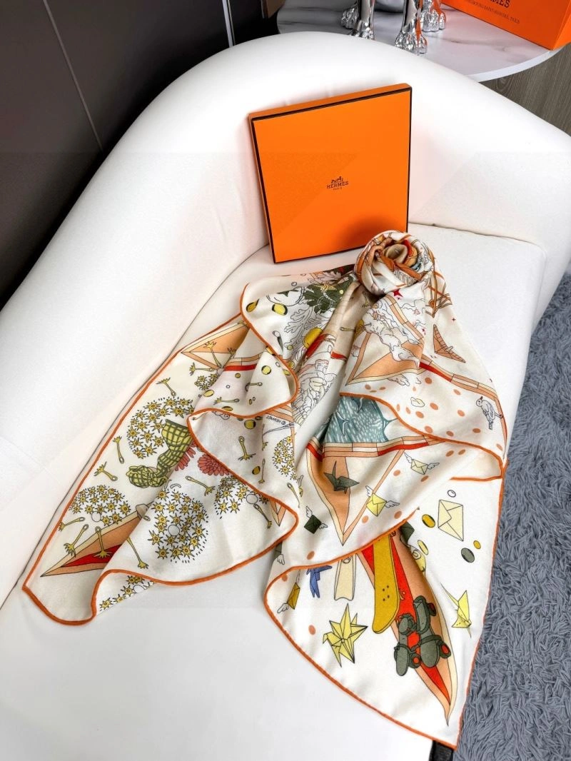 Indistinguishable Hermes Scarf