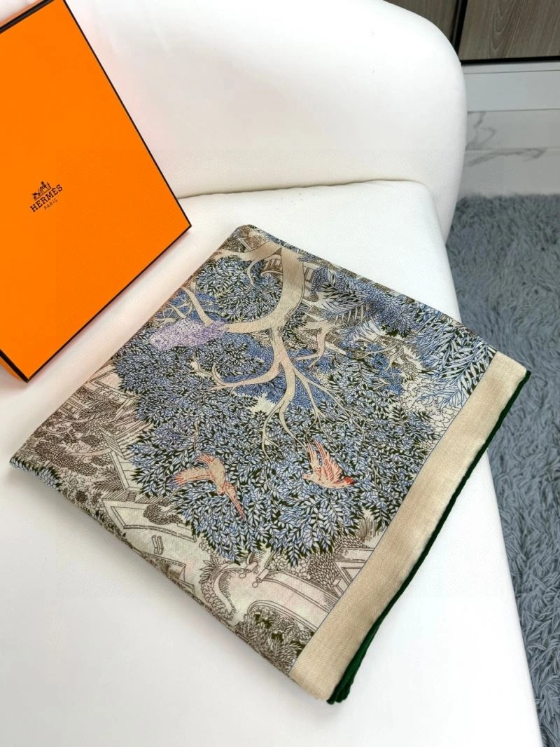 Low-cost Hermes Scarf