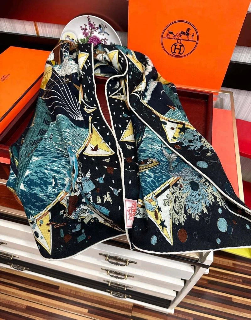 Brand-authenticated Hermes Scarf
