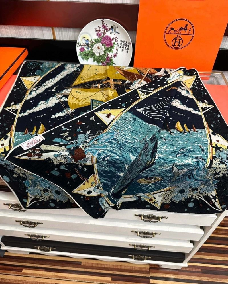 Brand-authenticated Hermes Scarf