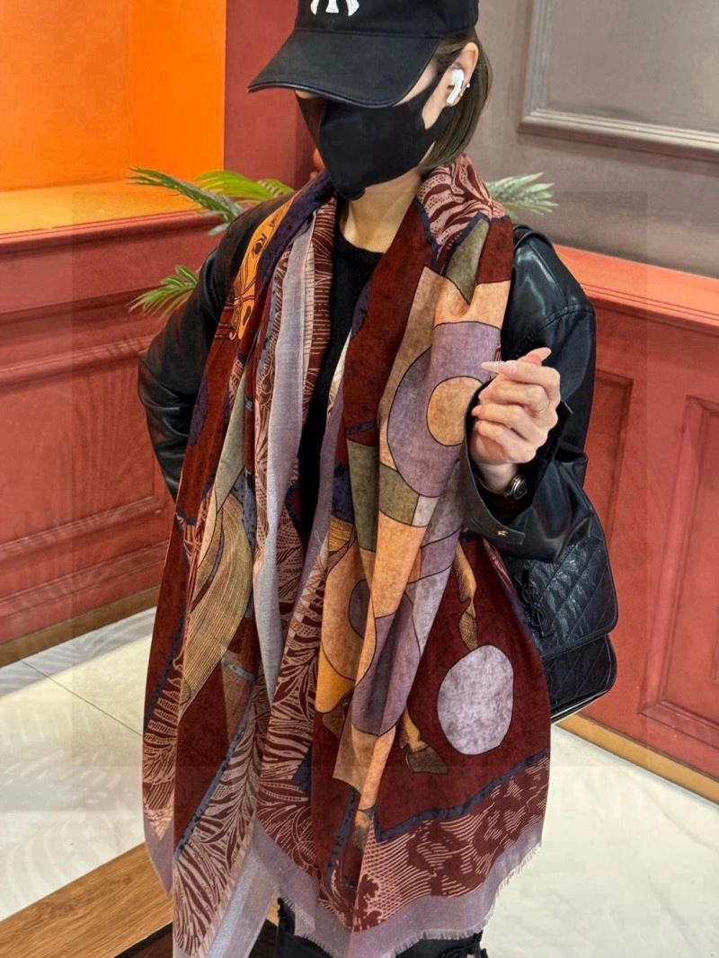 Brand-authenticated Hermes Scarf