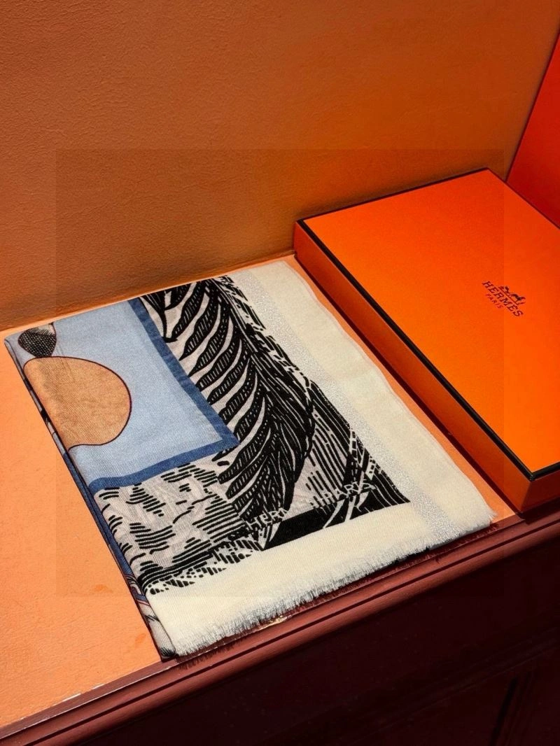 Low-cost Hermes Scarf