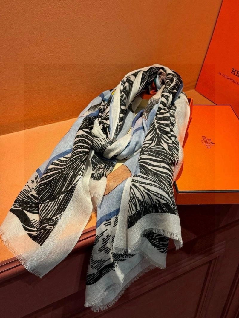 Low-cost Hermes Scarf