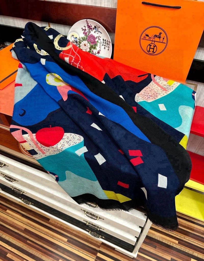 Low-cost Hermes Scarf