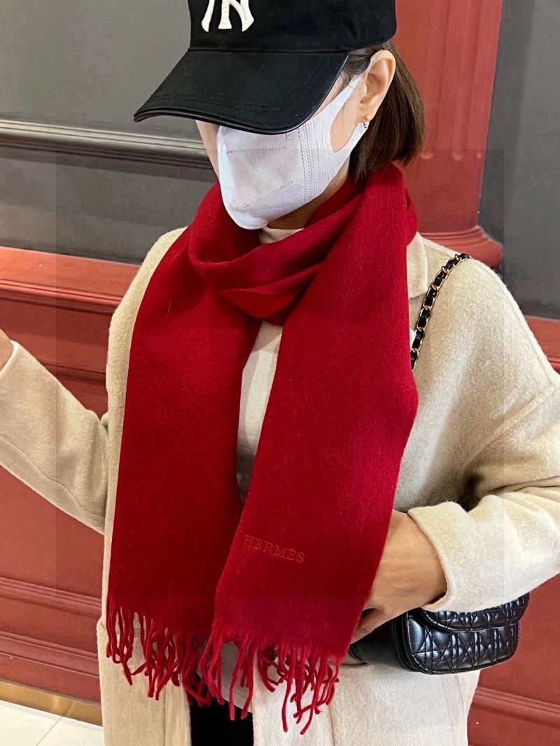 Value-priced Hermes Scarf
