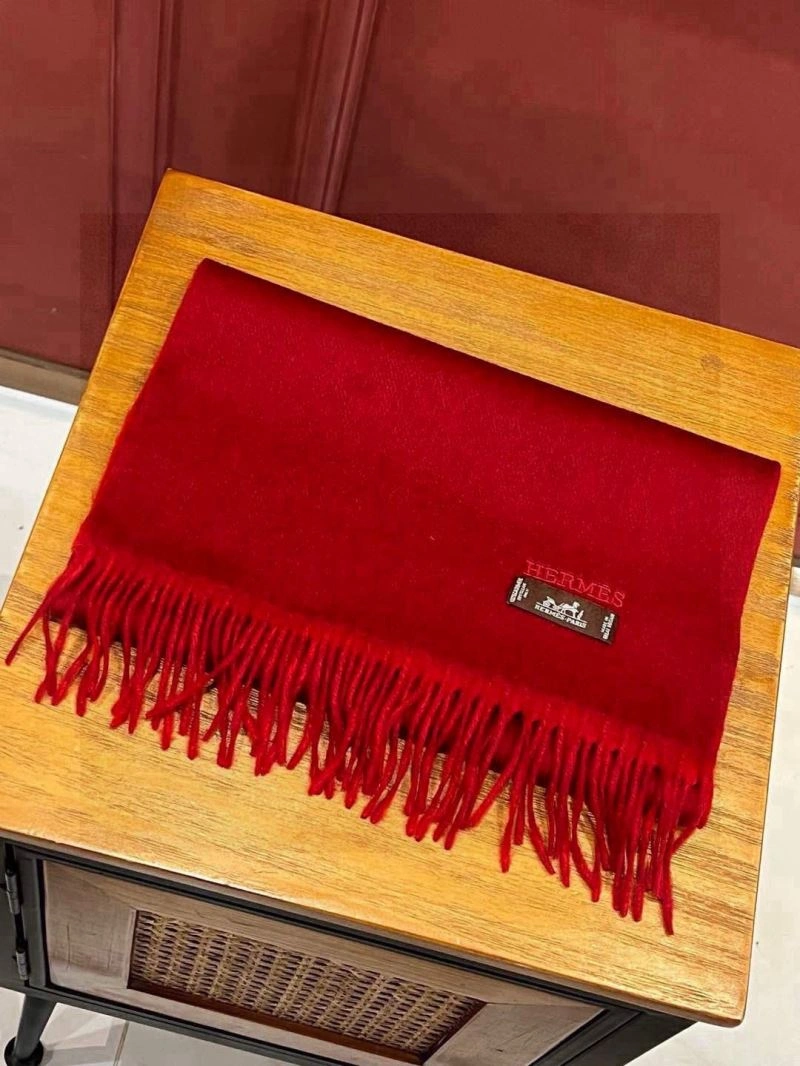 Value-priced Hermes Scarf