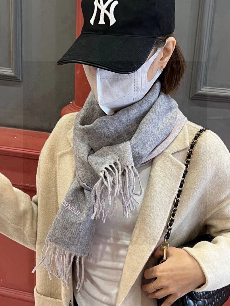 Value-priced Hermes Scarf