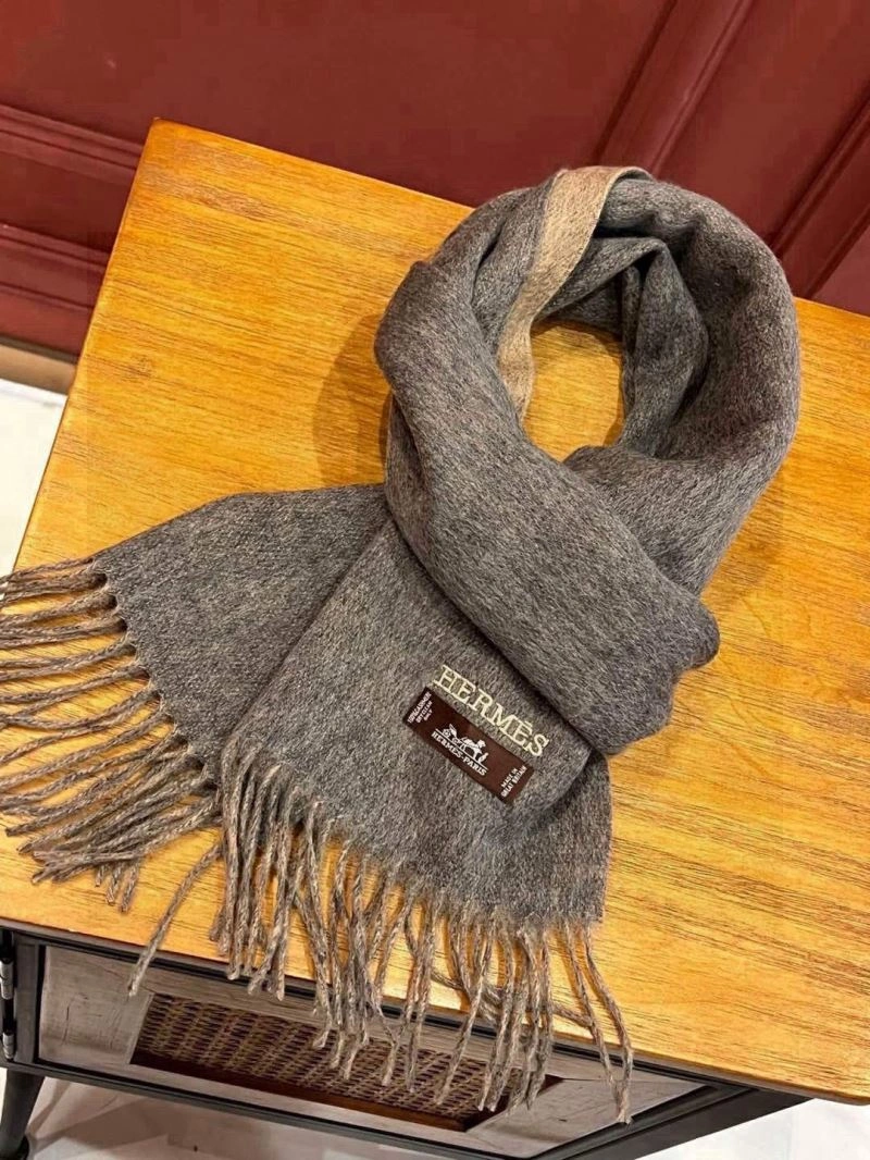 Accurate model Hermes Scarf