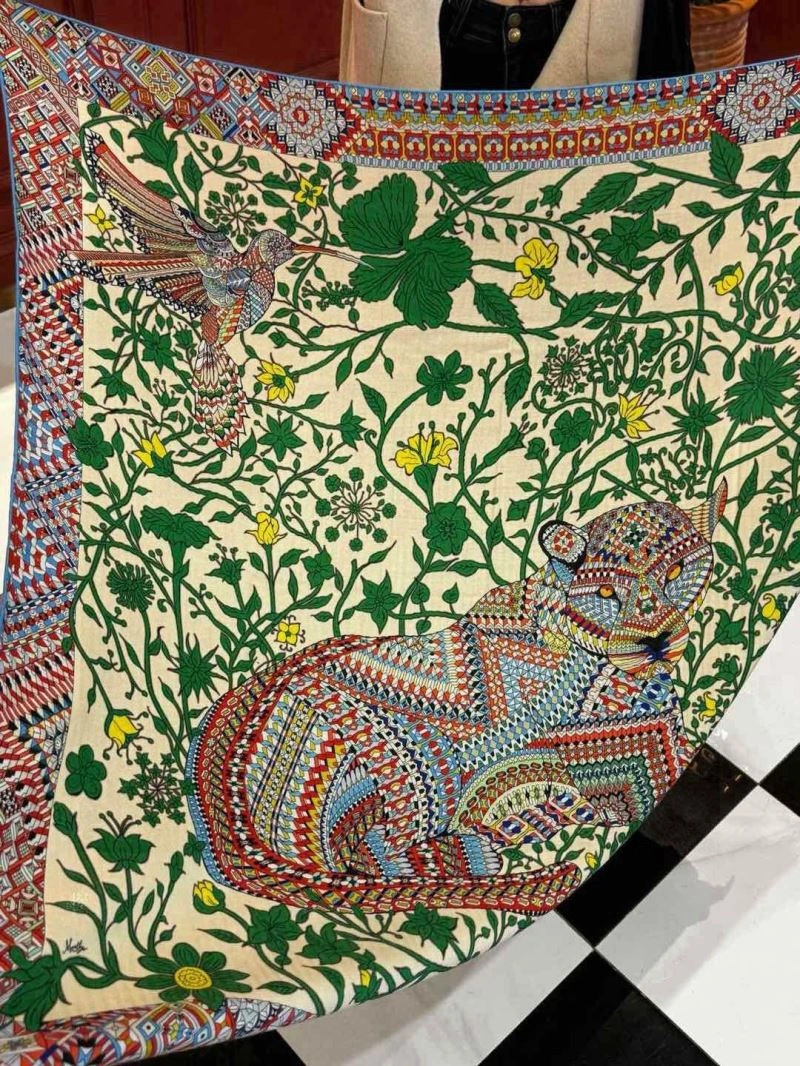 Top mirror Hermes Scarf