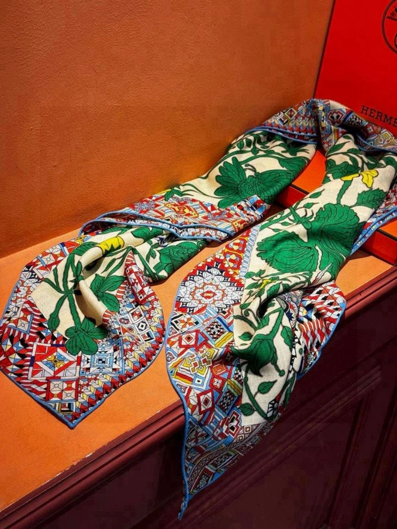 Top mirror Hermes Scarf