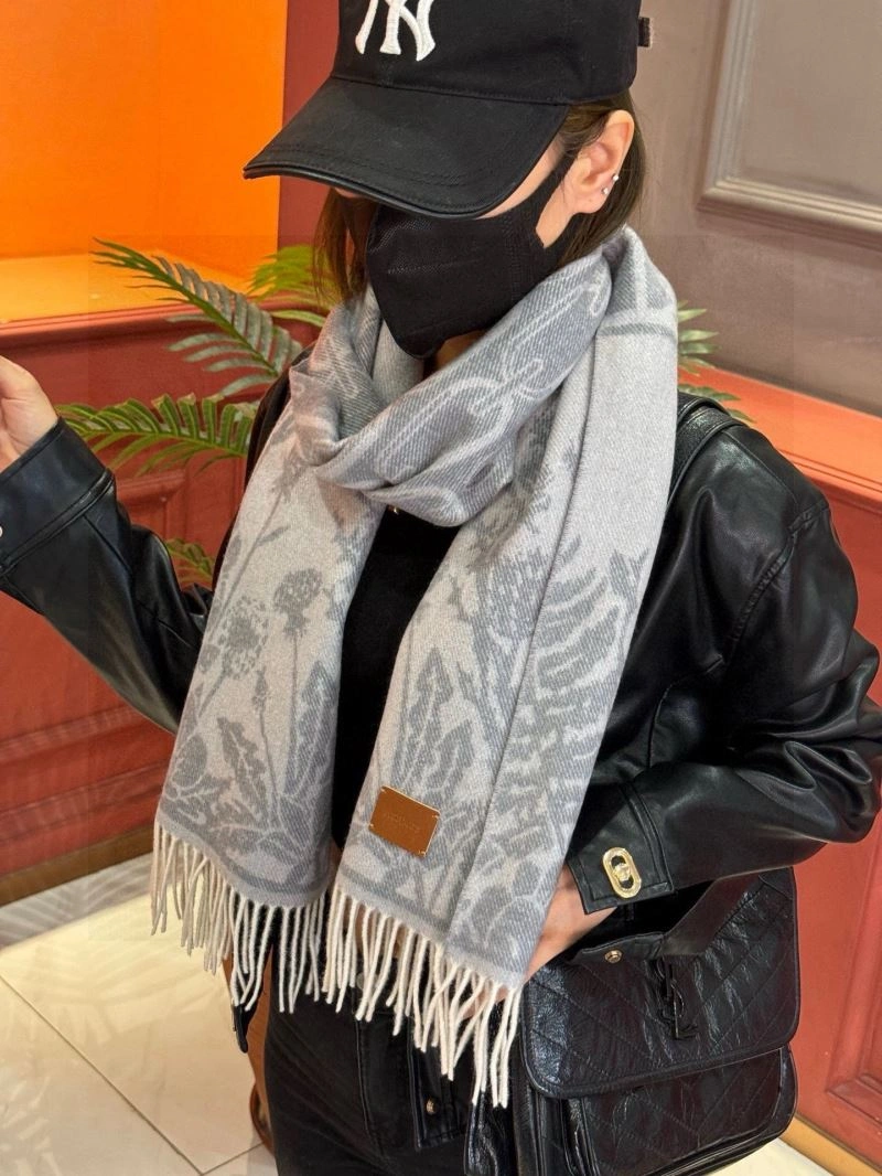 Reasonably priced Hermes Scarf