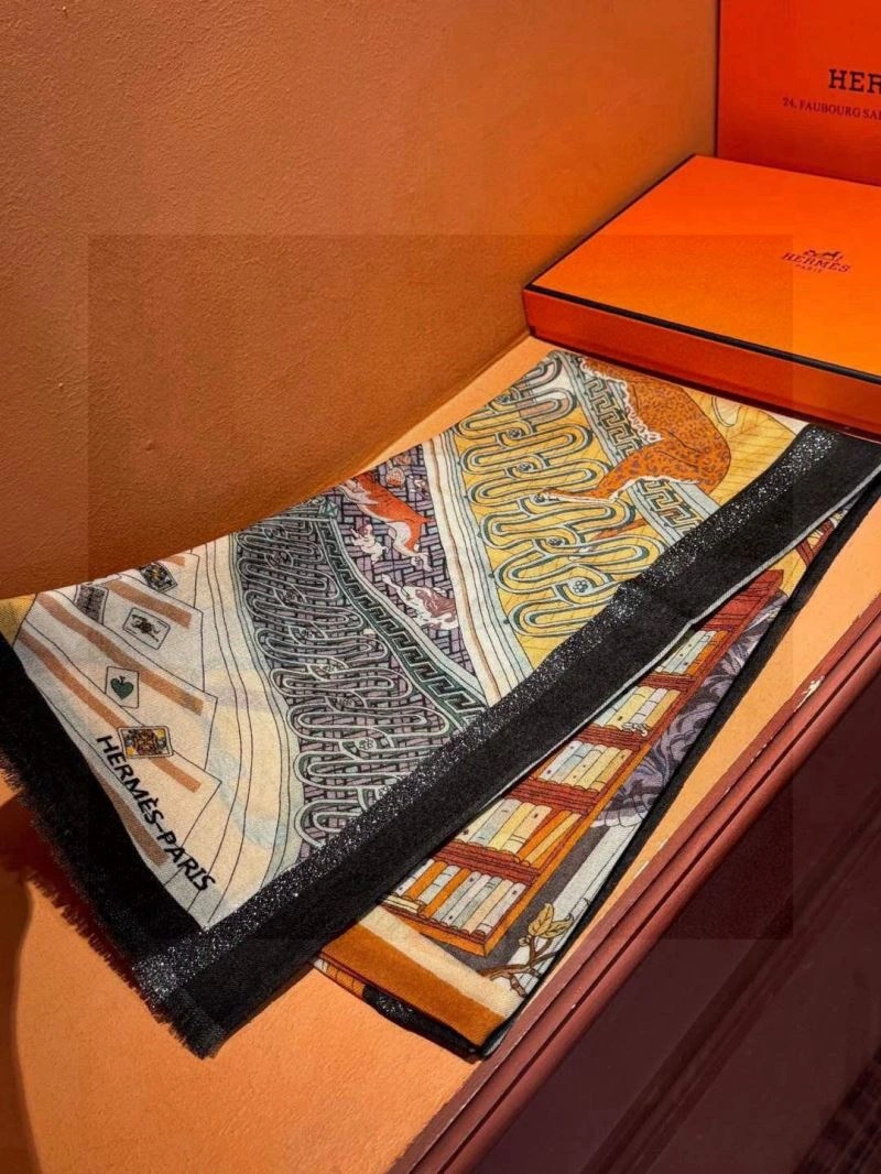 Accurate model Hermes Scarf